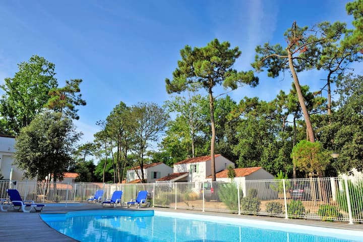 Villa 4 Pers. Avec Piscine Commune Proche Mer - Vendée