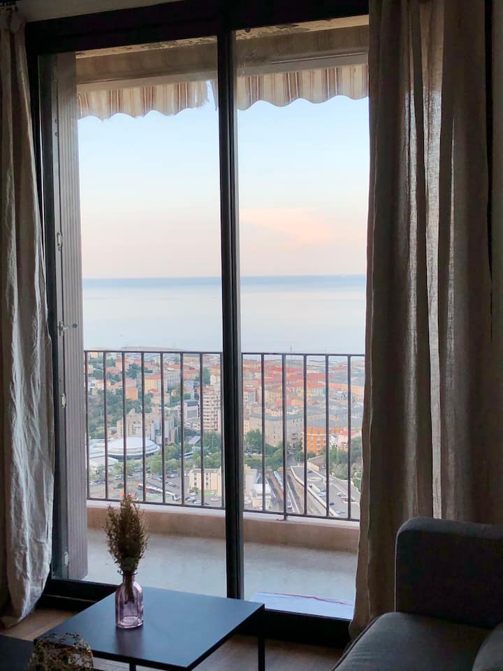 Lumineux Et Spacieux T3 Avec Magnifique Vue - Bastia