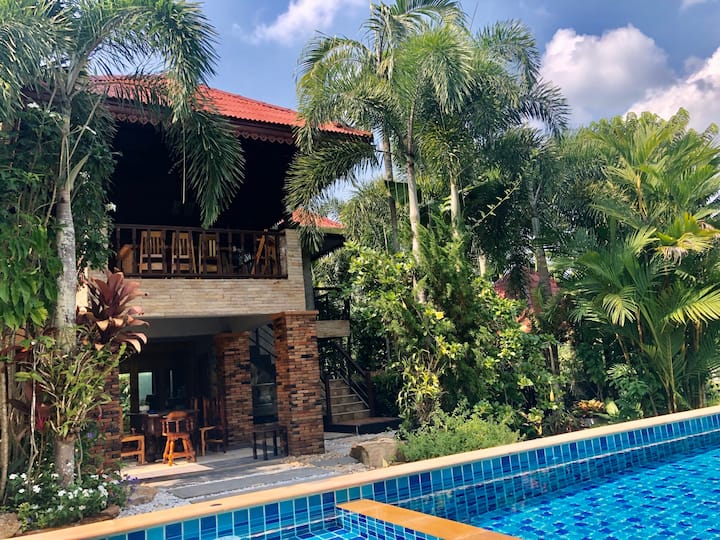 Krabi Villa Private Pool & Garden View -3 Bedrooms - Krabi