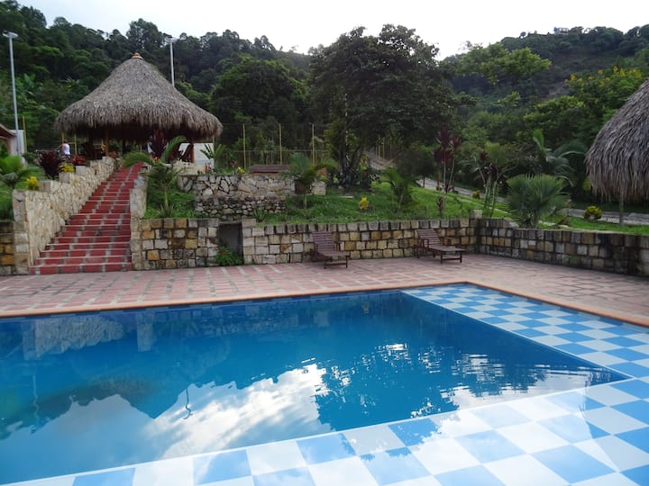 Granja La Morena 2 Sasaima Cundinamarca - Sasaima