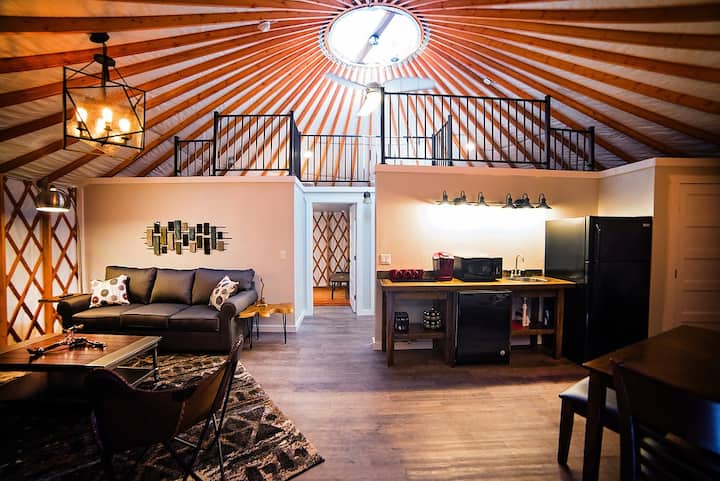 Luxury Glamping Escalante Yurt Cabin - Cottonwood - Escalante, UT