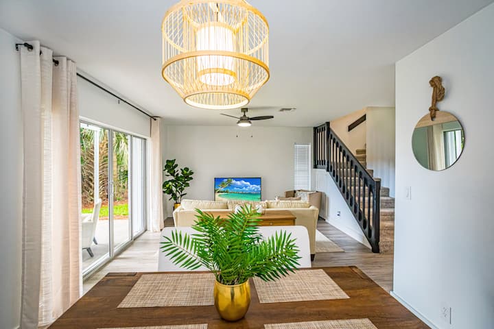 Casa Pino Townhouse - Palm Beach Gardens, FL