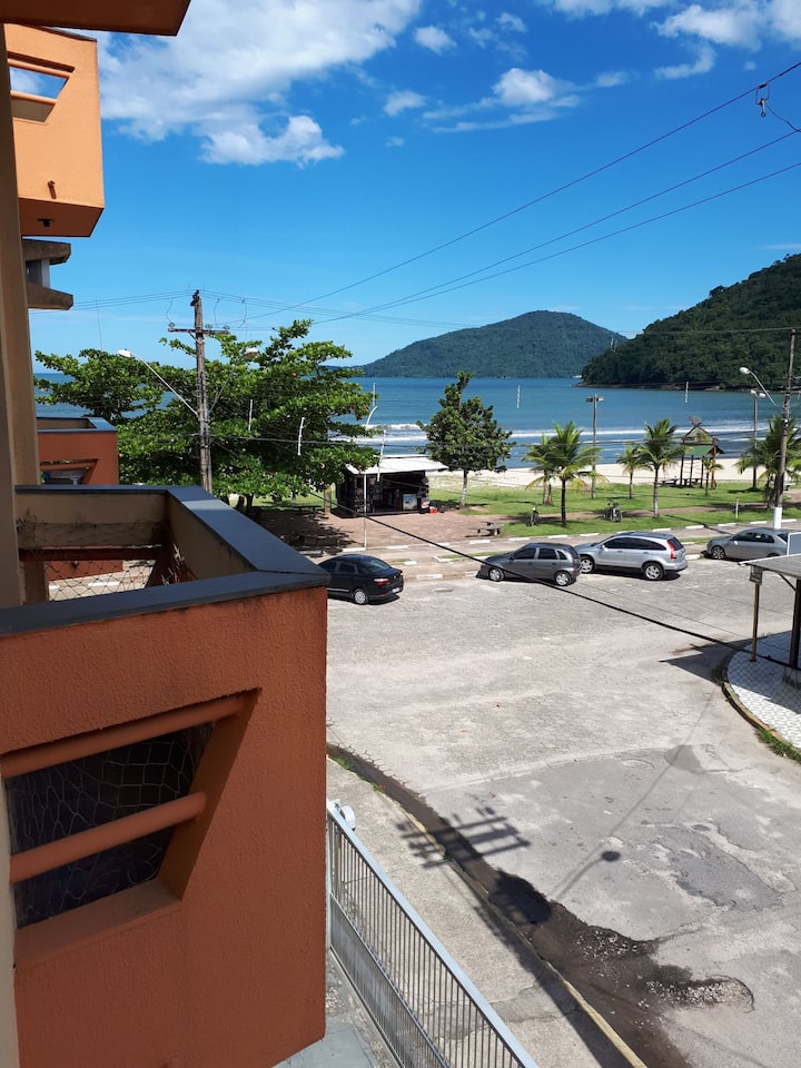 Pé Na Areia, Próximo Ao Centro E De Belas Praias - Ubatuba