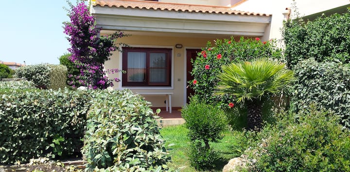 Casa Con Giardino Ideale Per Famiglie O Coppie - Stintino
