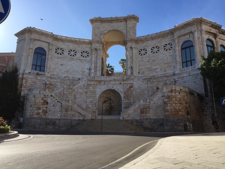 Centro Storico Cagliari, Vicino Stazioni/aeroporto - Cagliari