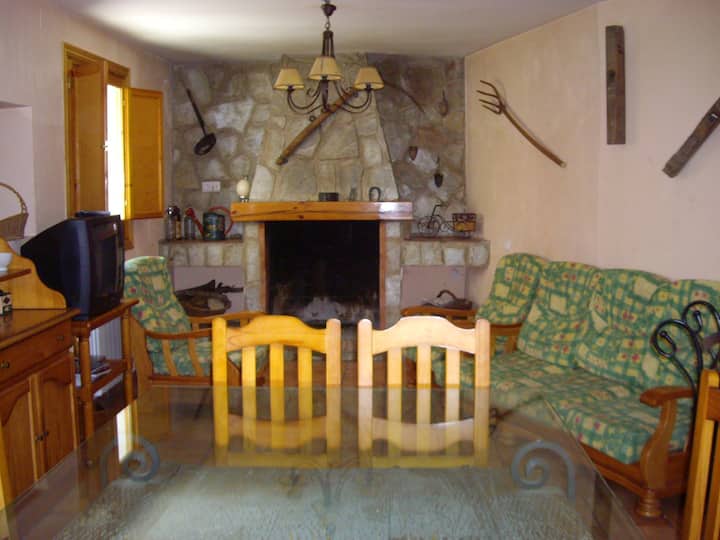 Vut Casita De Piedra A 6 Km De Cuenca - Cuenca