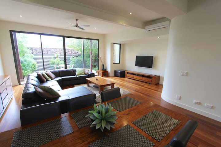 Shaylee Retreat - Venus Bay