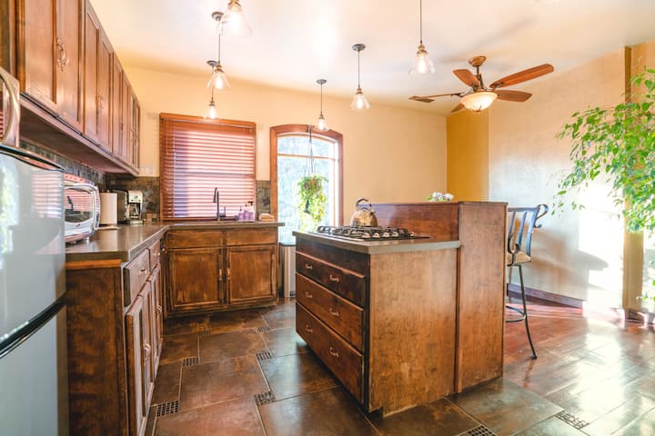 Steam Shower! 9th & 9th Suite! Best Location! - Salt Lake City, UT