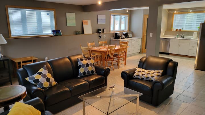 Warm & Spacious Unit (In-floor Heating) - Thunder Bay