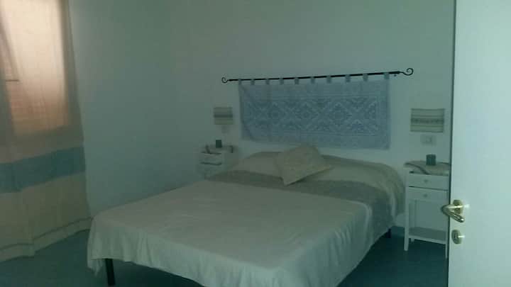 Calasetta Appartamento In Centro Con Giardino. - Calasetta