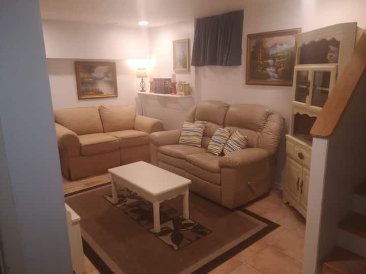 Apartment With Home Living Style Feel - Dorval