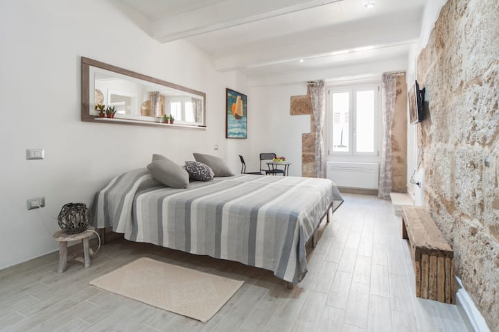 Casaduccio1 High End Room In The Heart Of The City - Alghero