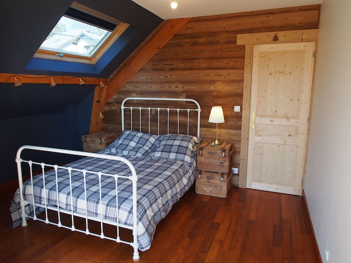 Chambre Privative, Ambiance Chalet - Chambéry