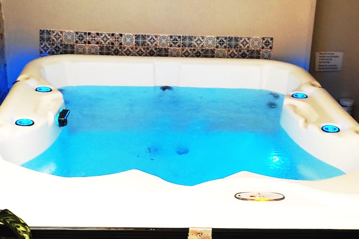 Bayeux Centre😍 Jaccuzzi🏊 Appartement Authentique - Bayeux