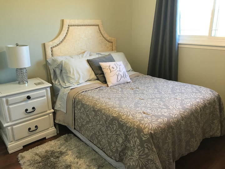 Quiet Peaceful Bowmanvilleroom - Clarington
