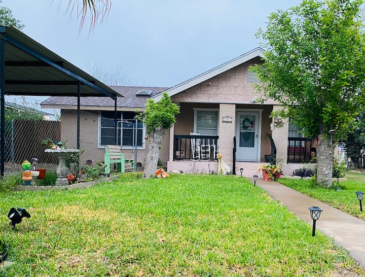 Cozy Home - Del Rio, TX