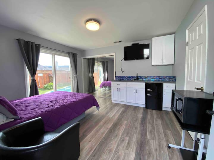 Private Studio In Neighborhood - Pleasanton, CA