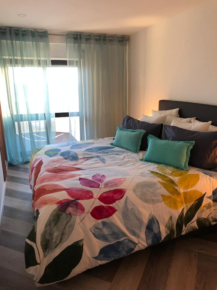 Beachfront Caparica Flat - Costa da Caparica