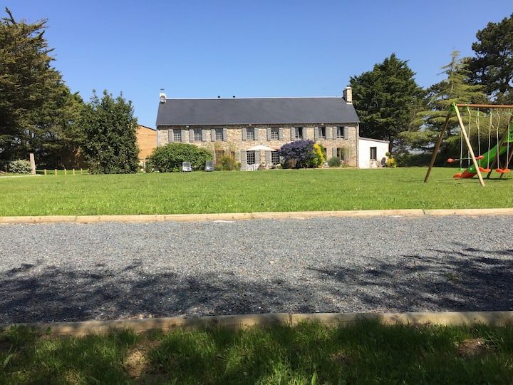 Gite Est: 4 Convives,  8 Mn à Pied De La Plage ! - Agon-Coutainville