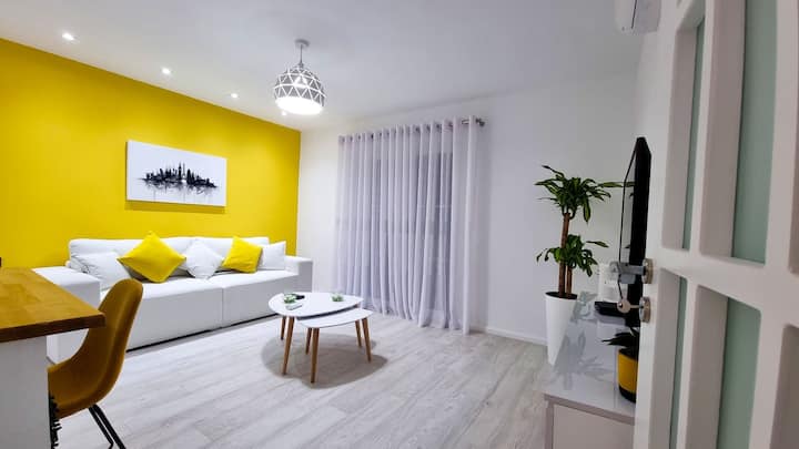 'The Yellow' Condo. - Feel At Home. - 阿爾巴尼亞