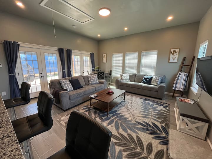 New Home In Historic District Near Downtown - AT&T Center