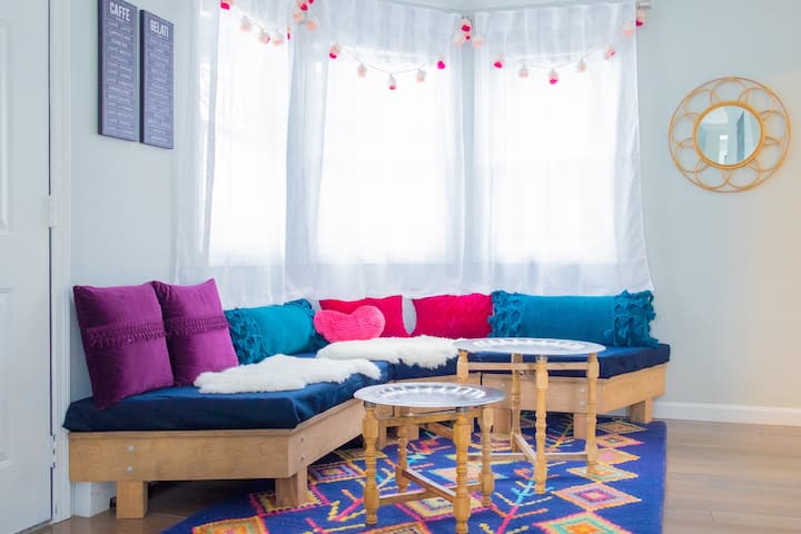 Clean, Spacious & Modern 🌟 Relax & Feel At Home! - Rhode Island