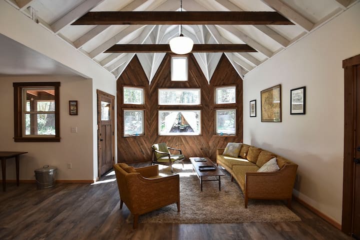 Bay House At Oyster Beach - Eureka, CA