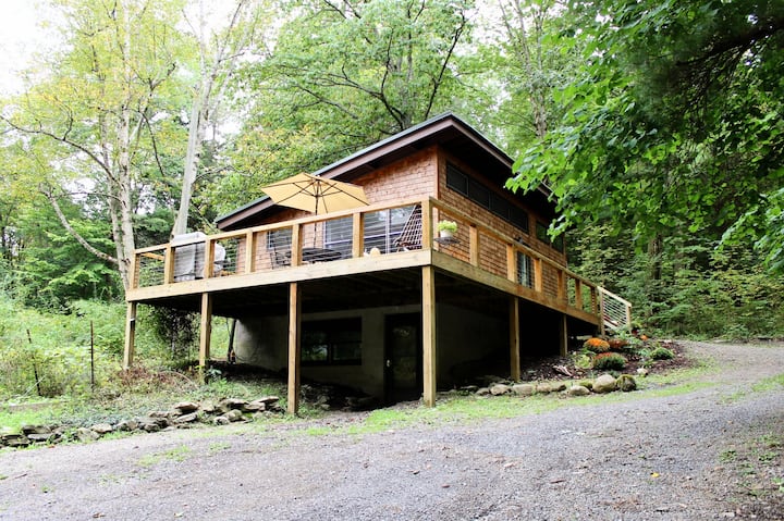 Clean, Modern Cabin Surrounded By Nature - Ithaca, NY