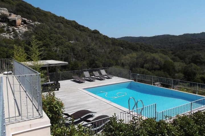 Villa 8 Personnes,  Piscine Chauffée - Bonifacio
