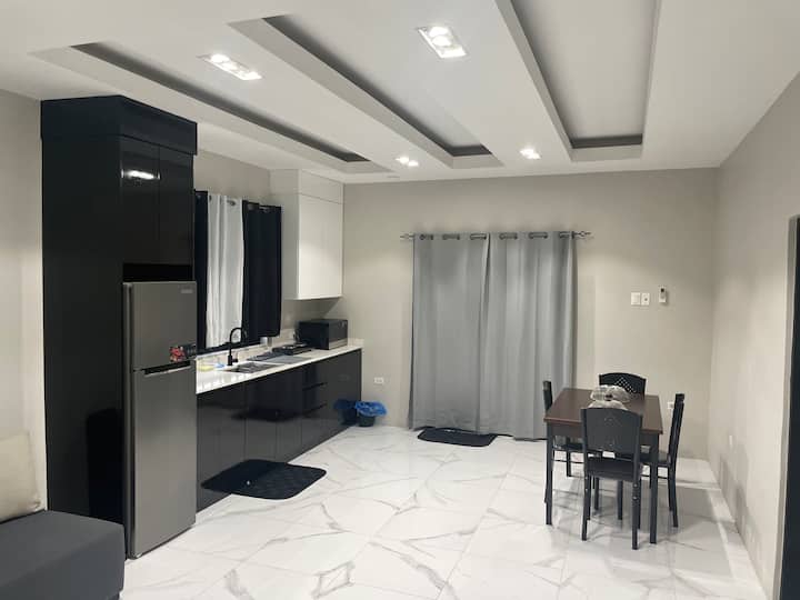 #2 Modern Spacious 1 Bedroom Studio Ground Floor. - Trinidad and Tobago