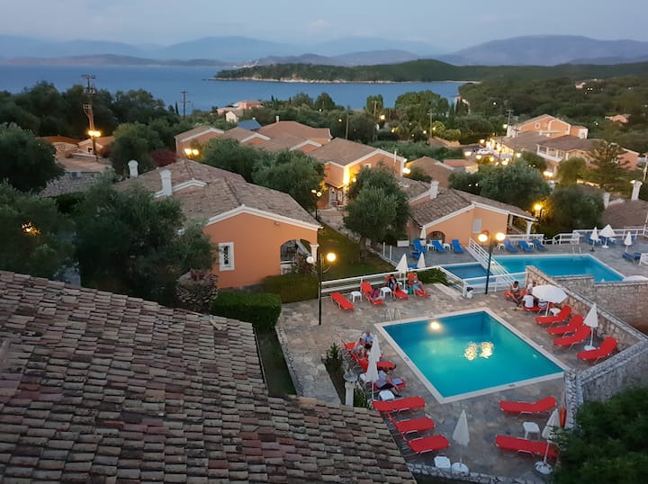 Village-style Resort By Kassiopi Close To A Beach - Corfu