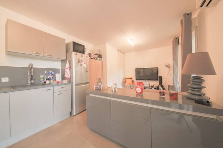 Studio Cosy Tout éQuipé (à 5 Min Du Centre Ville) - Bastia