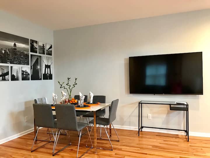 Spacious 3 Bed + 2 Bath + Free Parking, Mins To Manhattan And Airport - Lodi, NJ