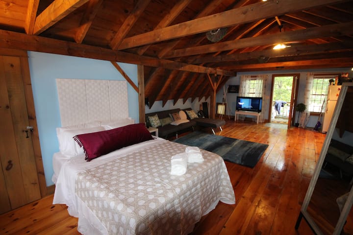 Top 12 Airbnb Vacation Rentals In Mystic, Connecticut - Updated 2024 ...