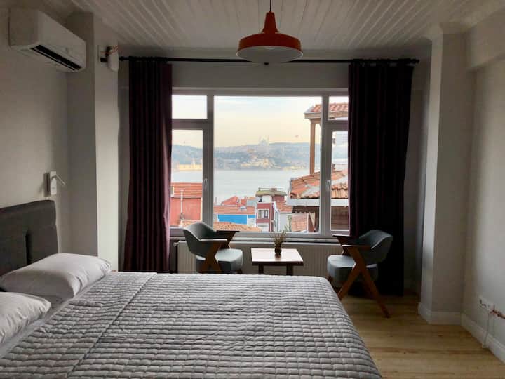 House In Besiktas, Arnavutkoy With  Bosphorus View - Beykoz