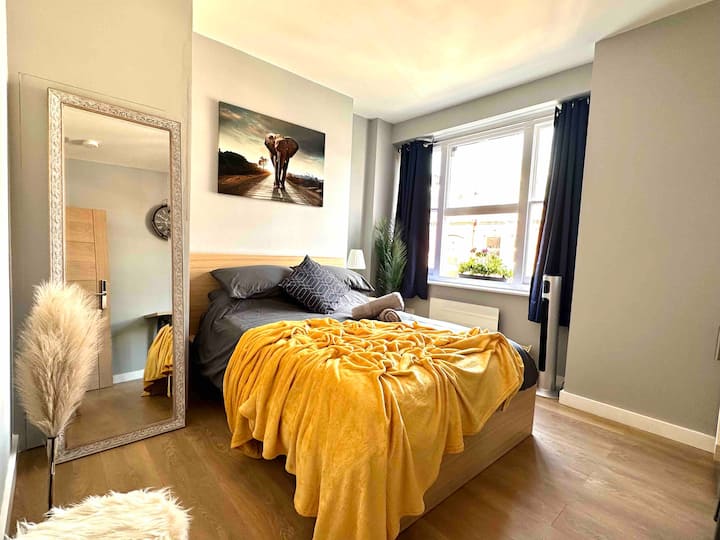 *Perfect Location* Private Room - Bloomsbury