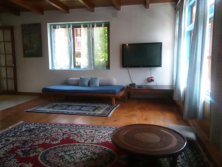 Rose Garden Homestay - Manali