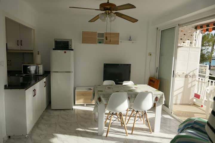 Apartamento Delante De La Playa - Tarragona