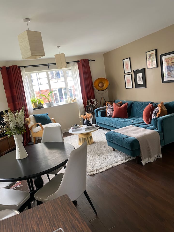 Large & Cosy Luxury Double Room - Epsom