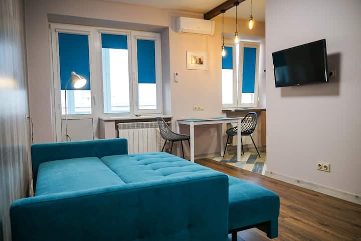 Aquamarine Dream Studio In A Heart Of Kyiv - Kiev