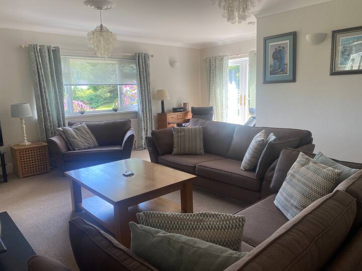 Summerhill Crest,  Amroth, Pembrokeshire - Amroth