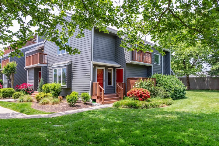 Endless Summer In Rehoboth Beach - Luxury Home - Rehoboth Beach, DE