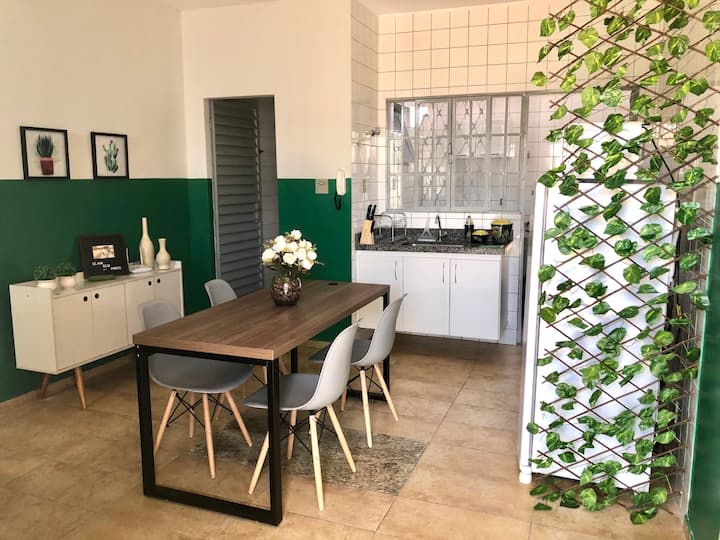 Sete Lagoas - Quitinete Bem Localizada Com Garagem - Sete Lagoas