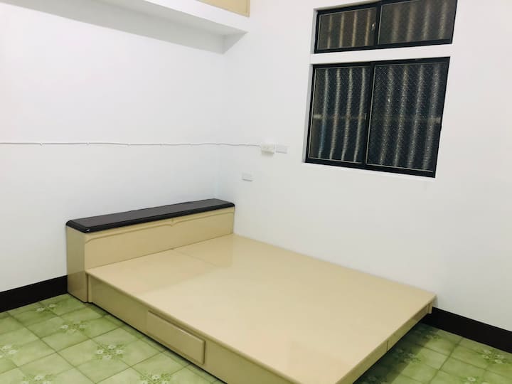 小江窩302(環保民宿,需自備盥洗用品) - 台中 大安區