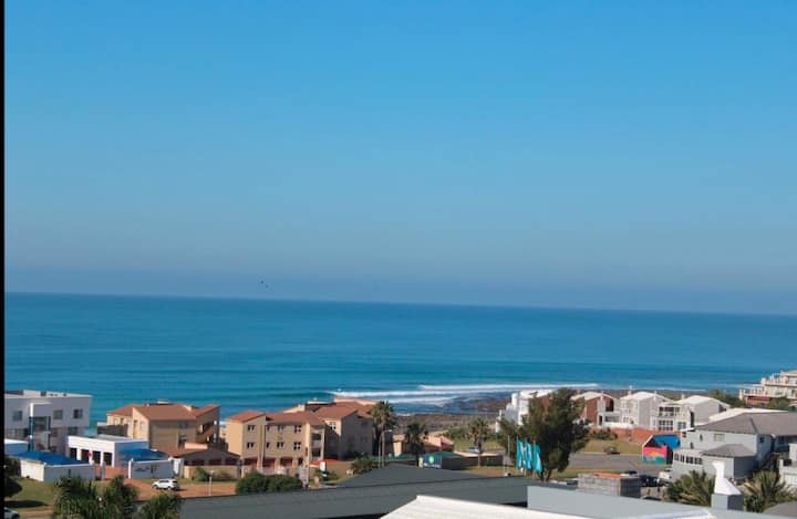 Breathtaking Sea Views @ Beach Gypsy - The Deck - Jeffreys Bay
