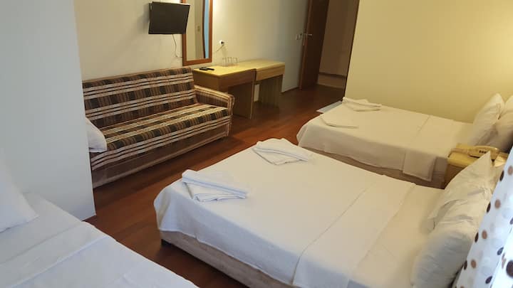 Hotelberli̇n-seaviewroom-balcony-bed&breakfast - Fethiye