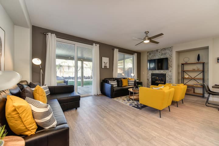 Milanohouse: Luxury, Fullyfencebyw/bbq, Near Sac. - Sacramento, CA