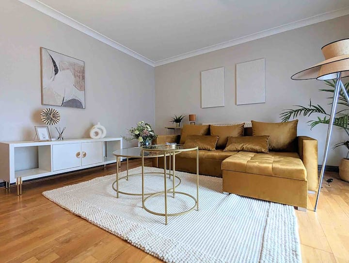 1bd Apartment With Balcony In Hoxton (Zone 1+2) - Waterloo Station - London
