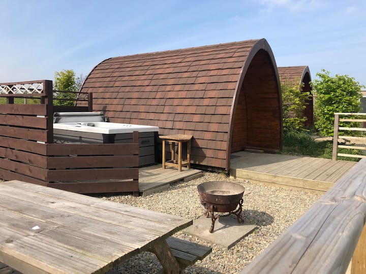 Cozy Pod With Hot Tub #1 - Narberth