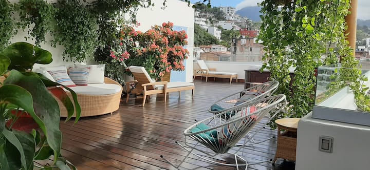 Lux Living! Walk To The Beach From Downtown Haven - Puerto Vallarta